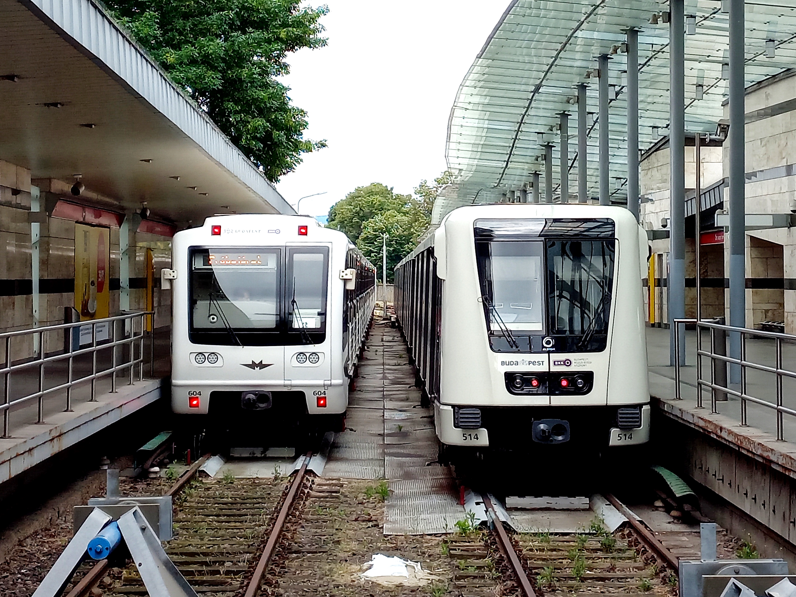metros.hu - galéria, Metrowagonmash 81-717.2K, 81-714.2K járművek
